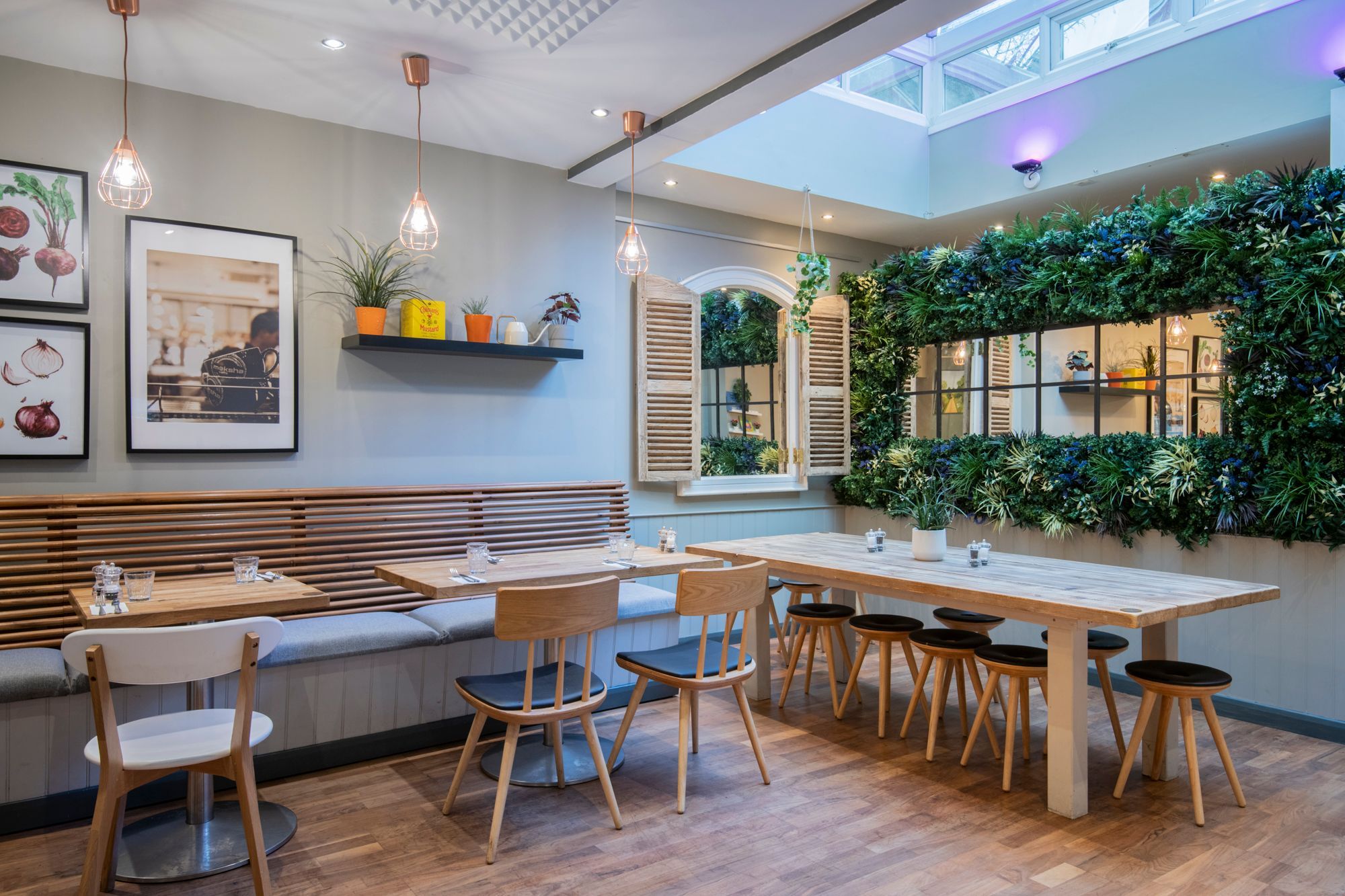 Moksha Brighton | Popular brunch and lunch caffe - local reviews and info