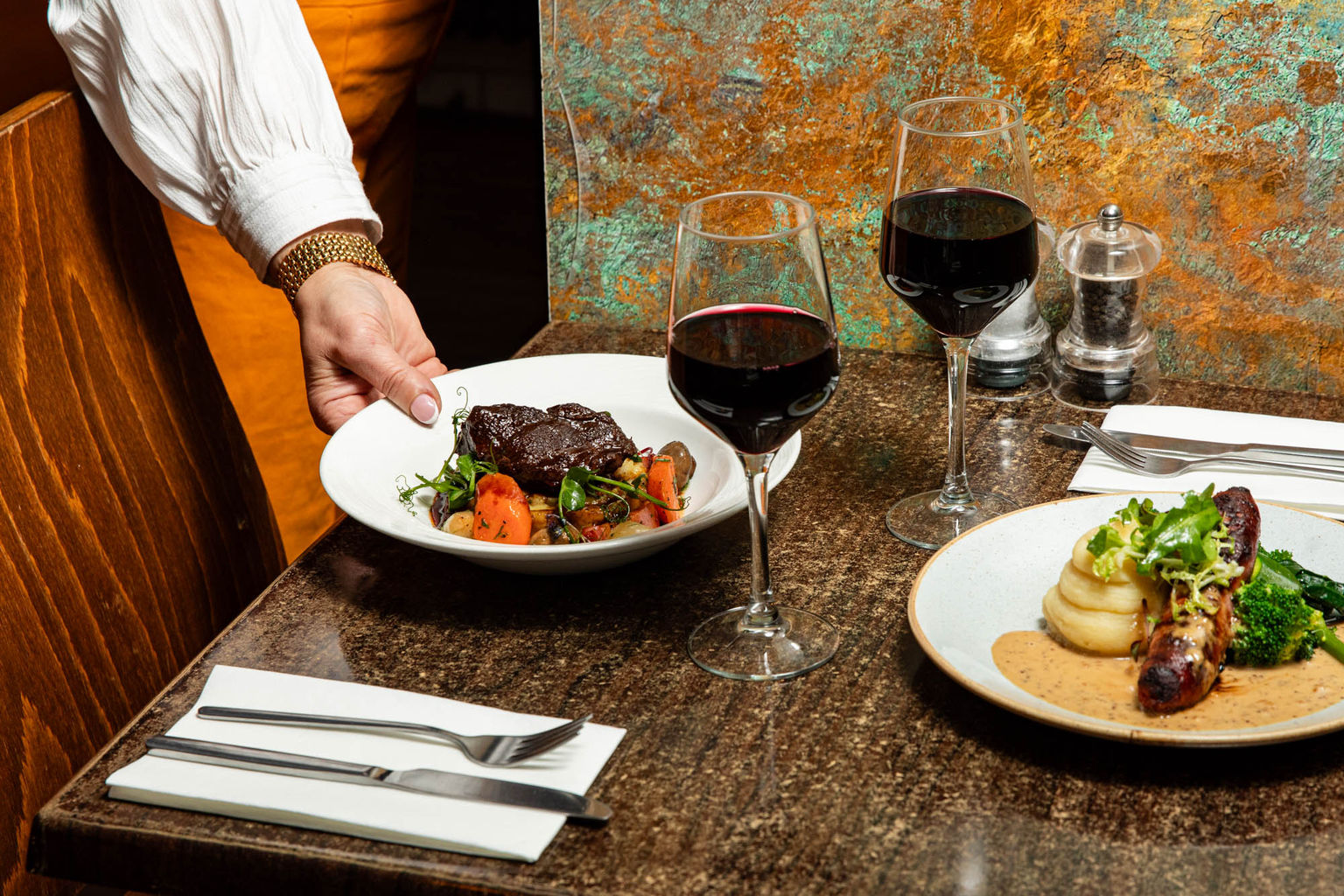 Petit Pois Brighton | Upscale French Restaurant | Fine Wines