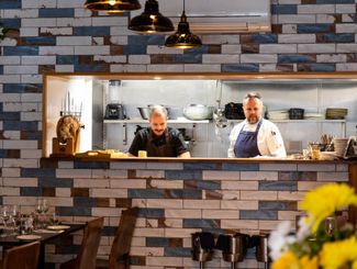 Petit Pois Brighton | French restaurant | Brighton Lanes