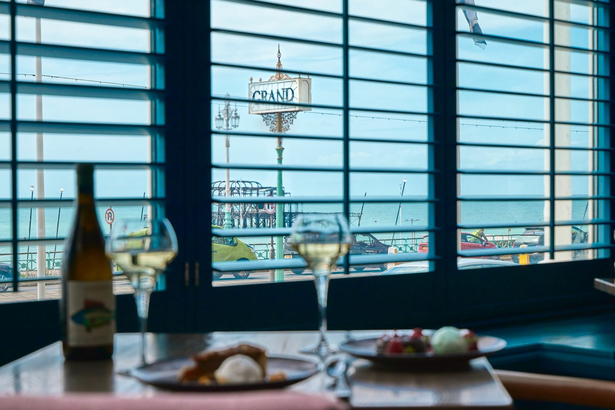 Cyan Restaurant | Stylish all day eatery - read reviews, book online