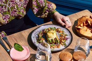 Cyan Restaurant | Stylish all day eatery - read reviews, book online