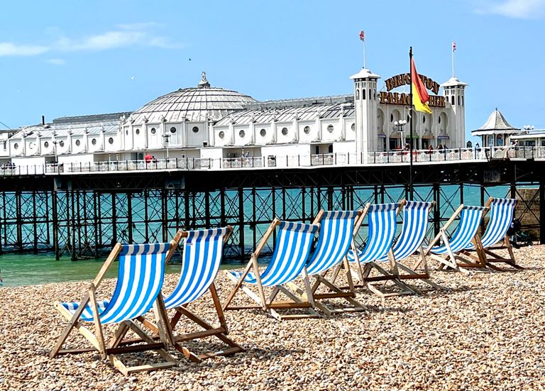 Brighton Beach UK Guide | Seafront Restaurants, Bars & Activities