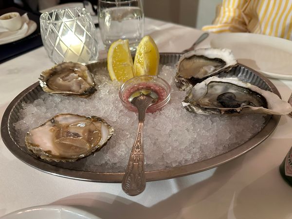 English's: A Taste of History, Freshness, and Tradition - Oyster Bar