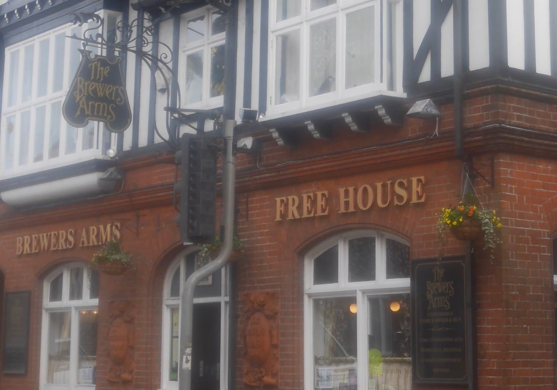 Pubs in Lewes Town Centre Guide | Includes Bars and Breweries