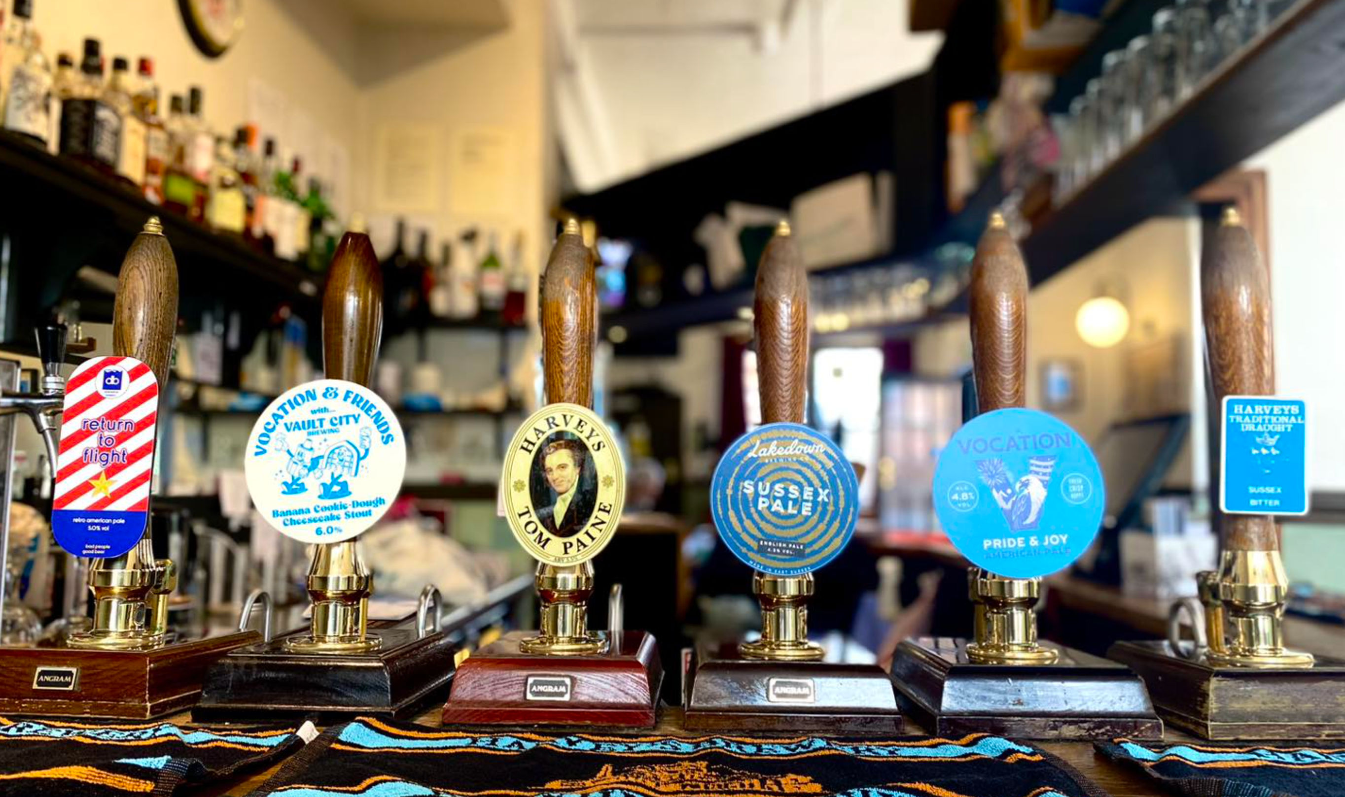 Pubs in Lewes Town Centre Guide | Includes Bars and Breweries