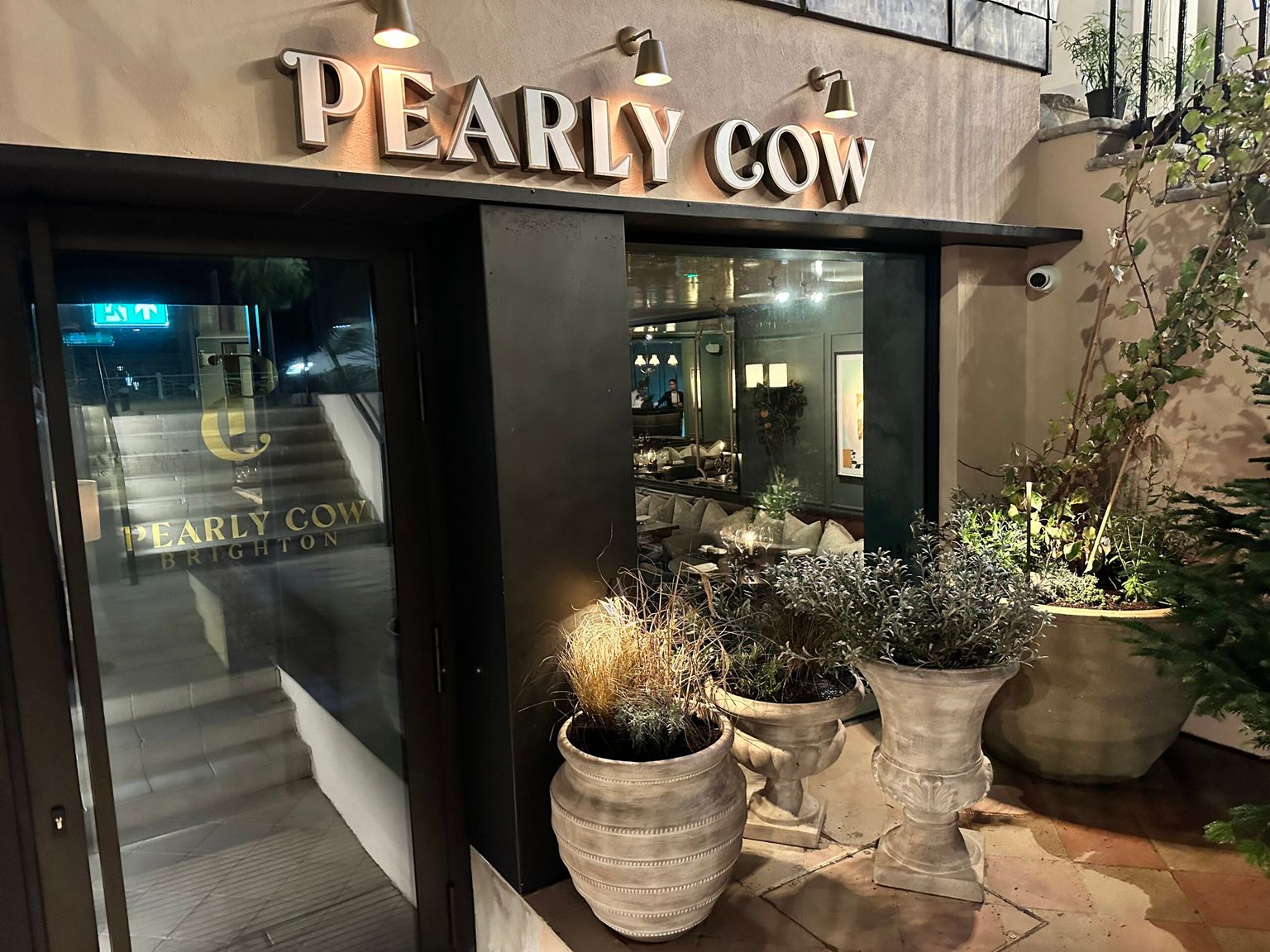 Pearly Cow Brighton: Magic with Fire and Ice